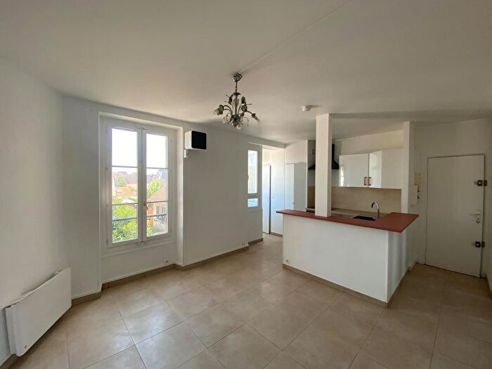 Appartement 3 pièces à Corbeil-Essonnes, Montconseil, à louer