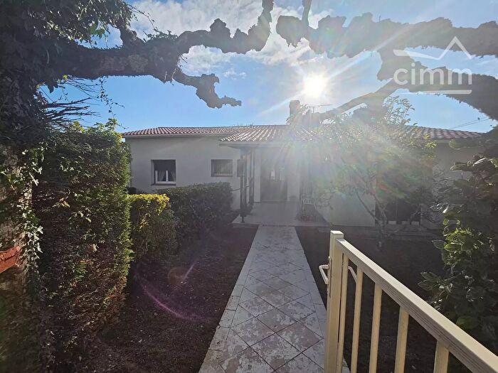 Maison à vendre - Foulayronnes - 6 pièces - 5 chambres