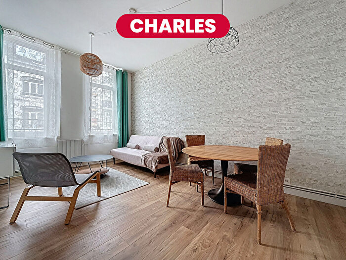 Appartement à vendre - Lille, Centre-ville, Euralille - 3 pièces - 2 chambres