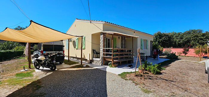 Maison à vendre - Prunelli-di-Fiumorbo - 4 pièces - 3 chambres