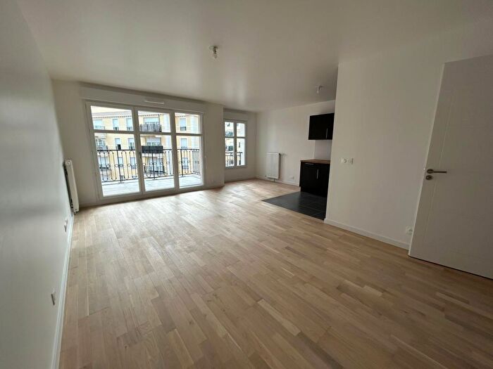 Appartement à louer - Le Blanc-Mesnil, Eiffel - 3 pièces - 2 chambres