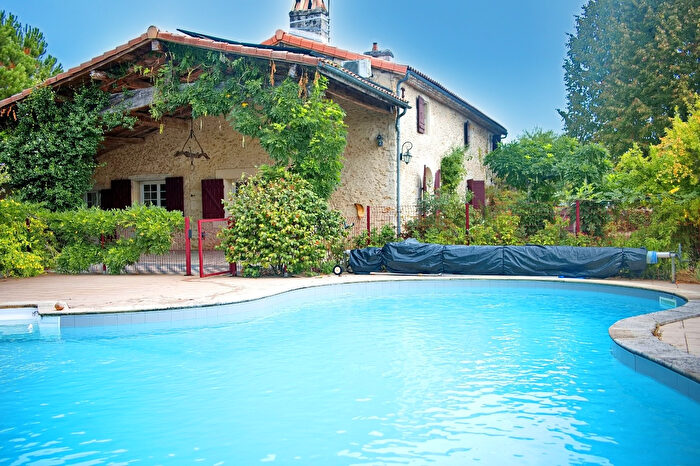 Saint-Morillon : Maison 6 pièces à vendre