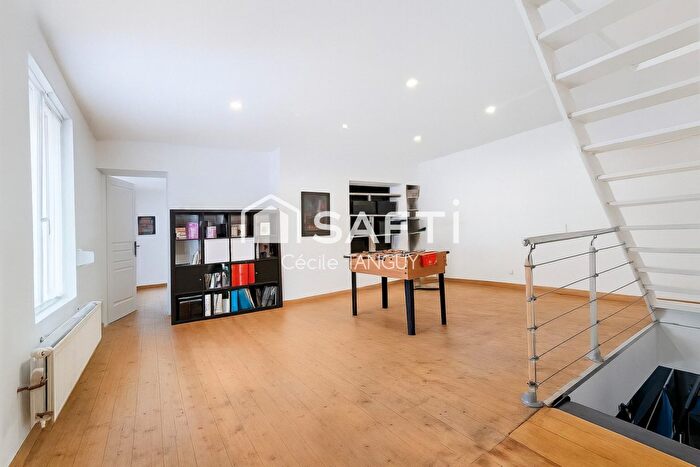 Maison à vendre - Marquette-en-Ostrevant - 9 pièces - 6 chambres