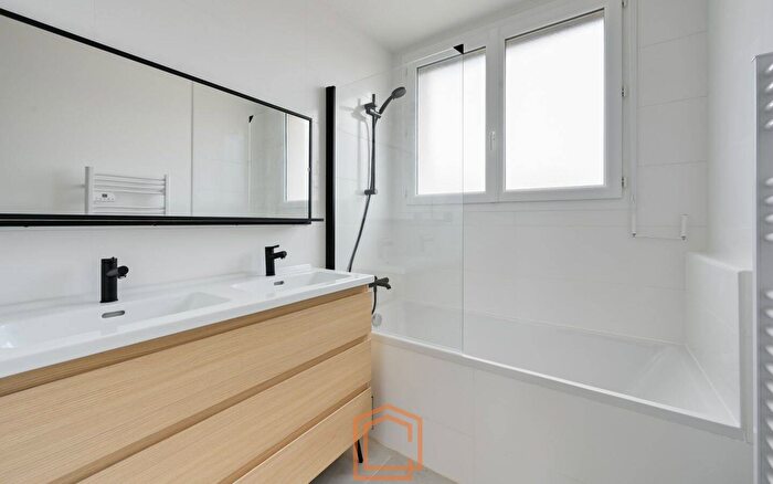 Appartement 4 pièces à louer - Est, Miribel