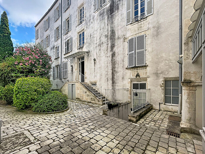 Appartement 2 pièces à La Rochelle, Centre-ville, Vieux-port, Marché, à louer