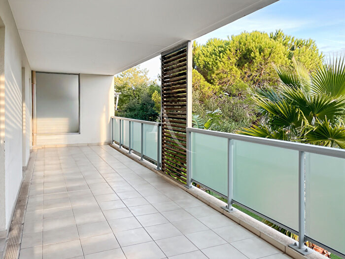 Appartement à vendre - Le Cannet, Aubarède - 3 pièces - 2 chambres