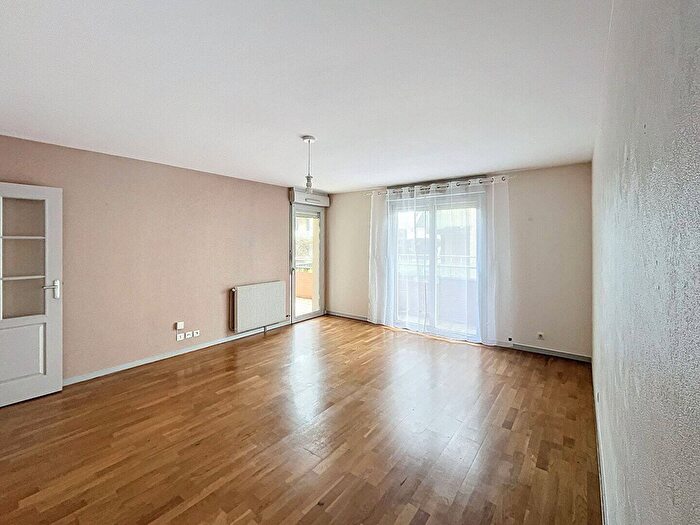 Appartement à louer - Centre, Amboise - 4 pièces - 2 chambres