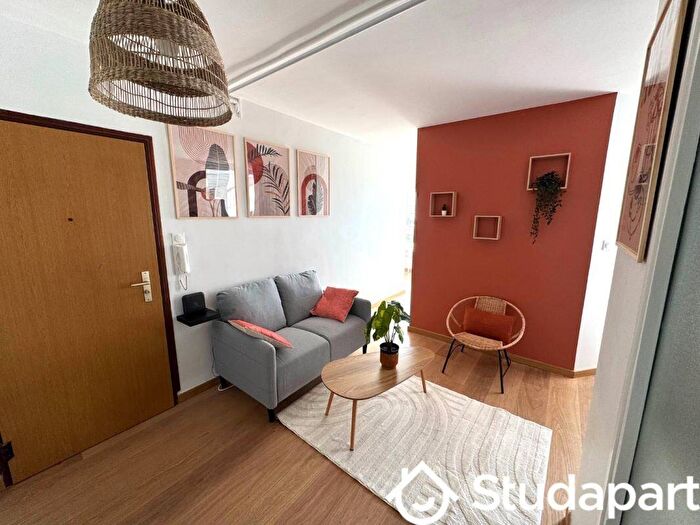 Beauregard-Boufflers-Buthégnemont, Nancy : Appartement 1 pièce à louer