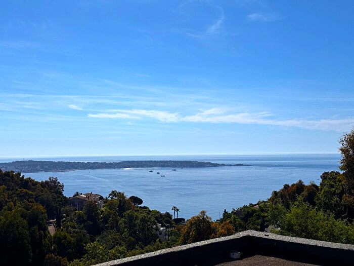 Maison à vendre - Vallauris, Puadon, Plateau de Bernis, Super Cannes, Le Maure - 6 pièces - 3 chambres