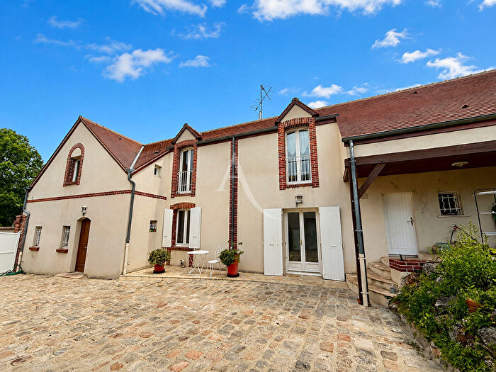 Maison 7 pièces à Morancez, à vendre