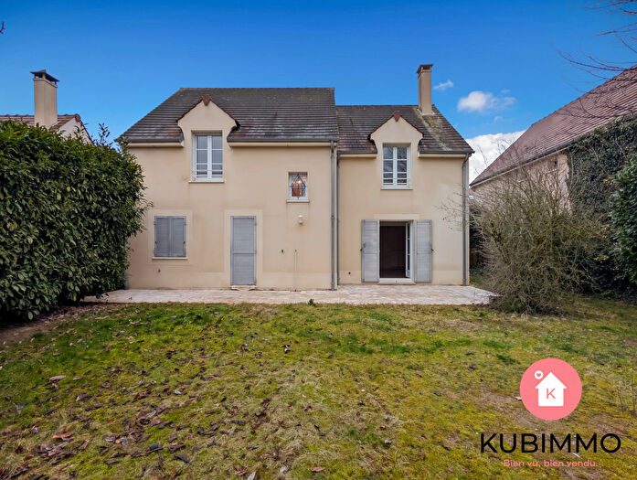 Maison à vendre - Bussy-Saint-Georges, Clos, Tillet, Génitoy, Golf - 5 pièces - 4 chambres