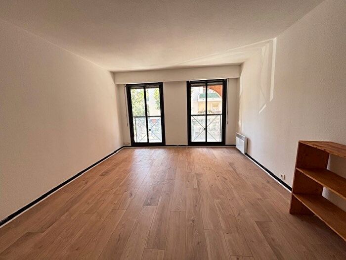 Appartement 2 pièces à Nice, Vernier, à louer