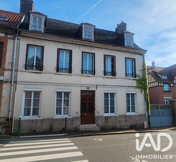 Forges-les-Eaux - Maison 8 pièces à vendre