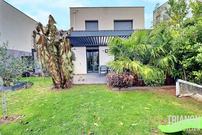 Maison à vendre - Villepreux - 4 pièces - 3 chambres