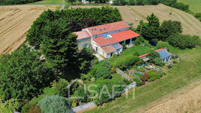 Maison à vendre - Charron - 6 pièces - 4 chambres