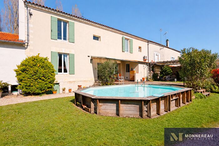 Maison à vendre - Châteauneuf-sur-Charente - 7 pièces - 5 chambres