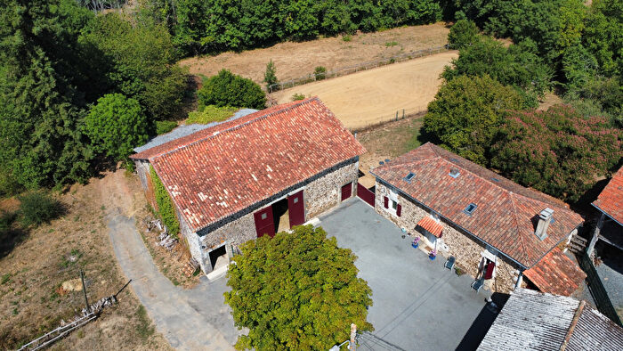 Maison 7 pièces à Verneuil, à vendre