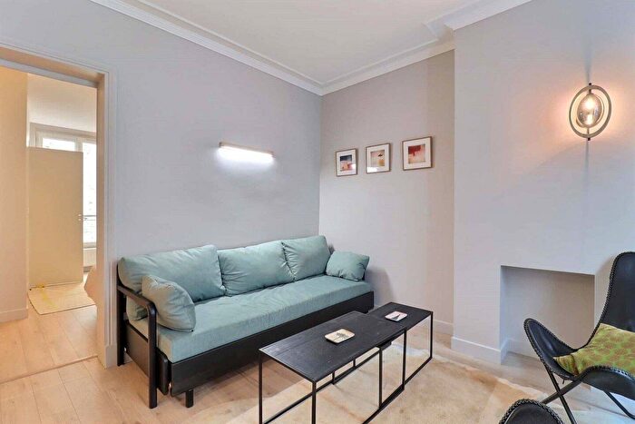 Appartement à louer - Mouton Duvernet, Paris ème arrondissement - 1 pièce