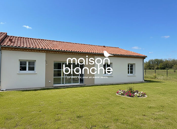 Maison à vendre - Les Artigues-de-Lussac - 6 pièces - 4 chambres