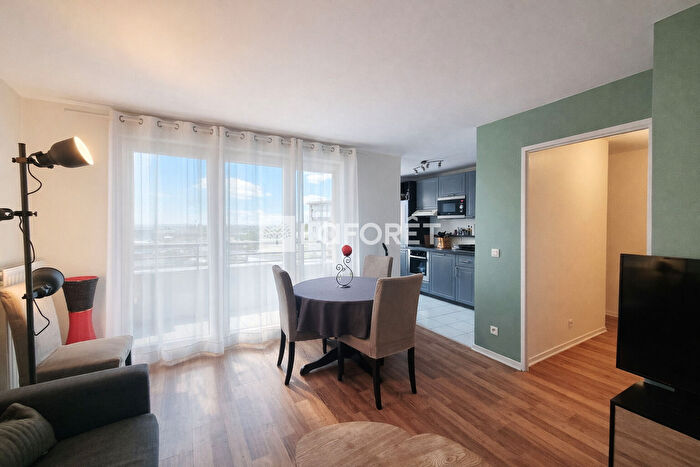 Appartement à vendre - Saint-Ouen-lAumône, Val de Liesse - 2 pièces - 1 chambre