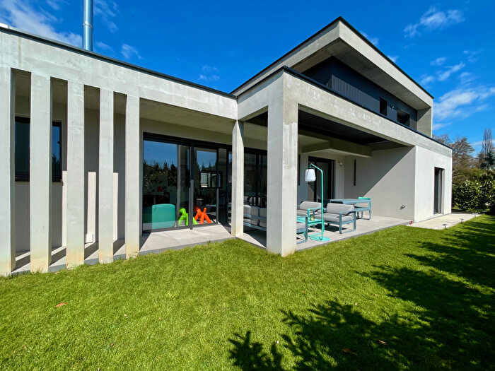 Divonne-les-Bains - Maison 6 pièces à vendre