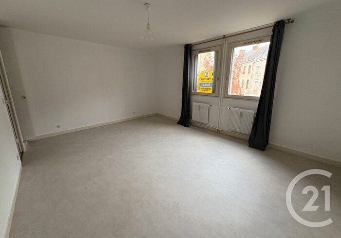 Appartement 1 pièce à Châteauroux, Centre-ville, Les Marins, à louer