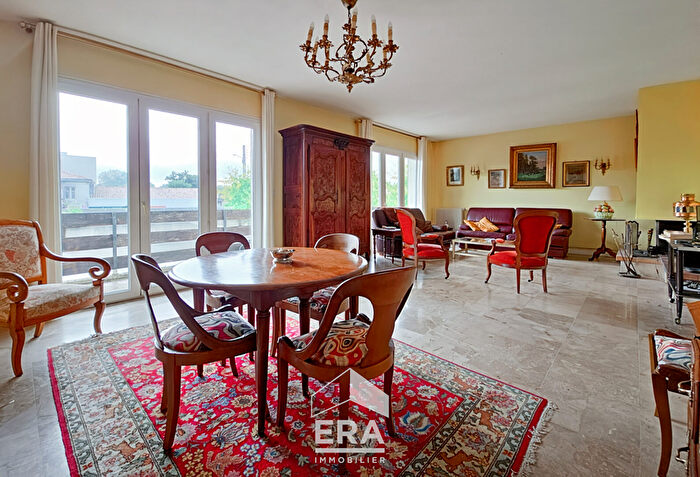 Appartement à vendre - Pessac, Bourg - 6 pièces - 3 chambres