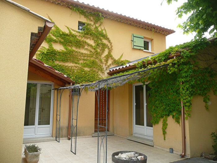 Maison à louer - Carpentras - 4 pièces - 3 chambres