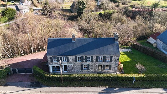 Maison à vendre - Saint-Pierre-Tarentaine - 6 pièces - 4 chambres