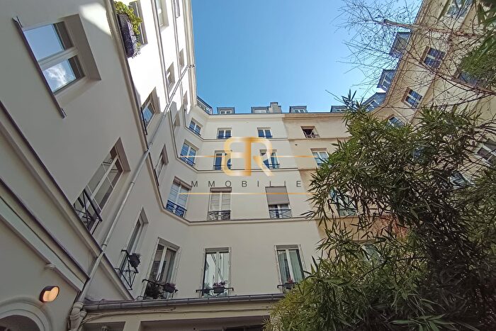 Appartement à vendre - Paris e , Grands Boulevards - 2 pièces - 1 chambre