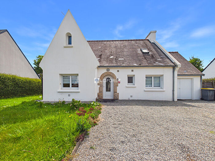 Maison 6 pièces à Pleuven, à vendre