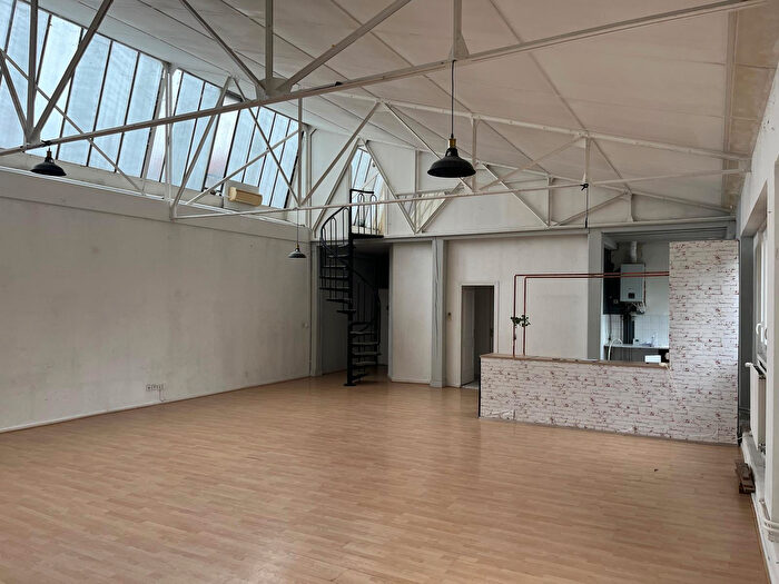 Appartement à vendre - Villefranche-sur-Saône, Centre-ville - 2 pièces - 1 chambre