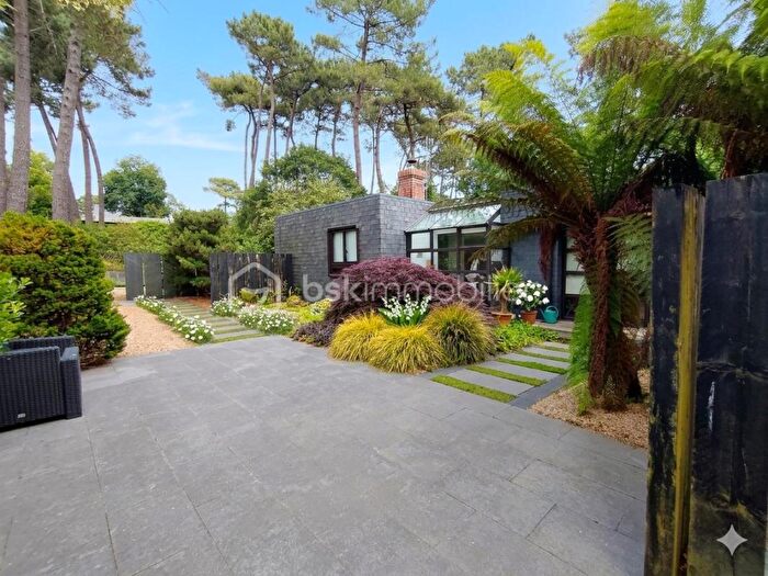 Maison 9 pièces à Vannes, Ouest, à vendre