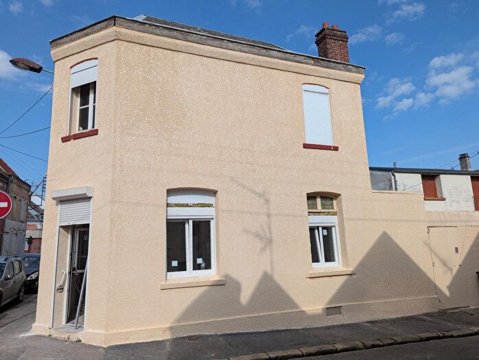 Maison à vendre - Saint-Quentin, Saint-Martin, Oëstres - 6 pièces - 6 chambres