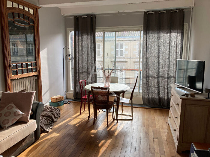 Maison à vendre - Fontenay-le-Comte, Centre-ville, Les Loges, La Pommeraie, La Sablière - 5 pièces - 3 chambres