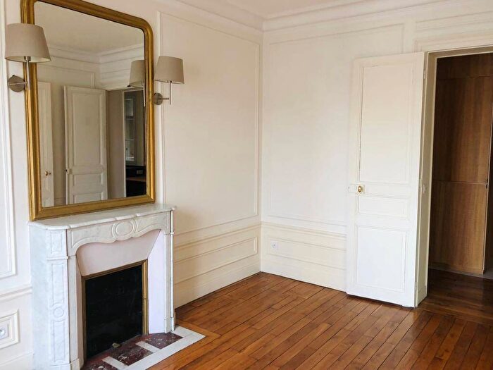 Appartement 4 pièces à Trudaine-Maubeuge, Paris 9ème arrondissement, à louer