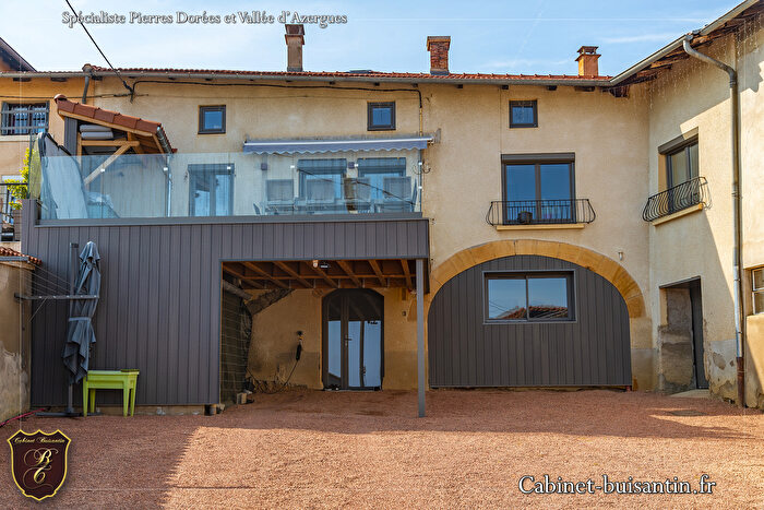 Maison à vendre - Saint-Vérand - 5 pièces - 3 chambres