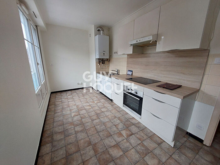 Appartement à louer - Thann - 2 pièces - 1 chambre