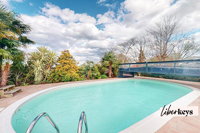 Maison à vendre - Ustaritz - 5 pièces - 3 chambres