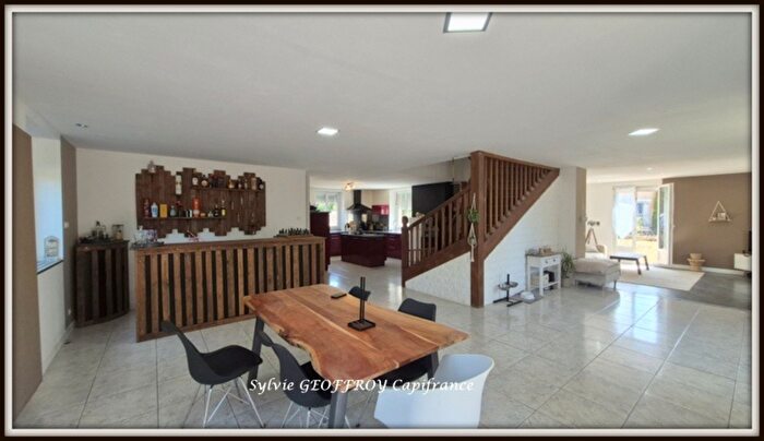 Maison 9 pièces à Corbenay, à vendre