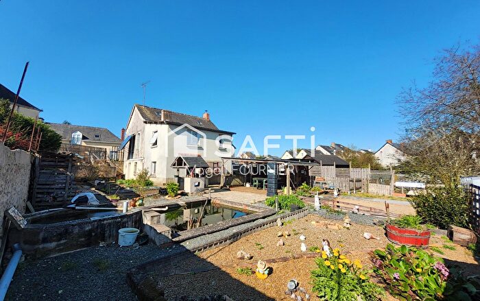 Maison à vendre - Méral - 7 pièces - 5 chambres