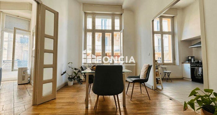 Appartement 5 pièces à Centre Ville, Carcassonne, à louer