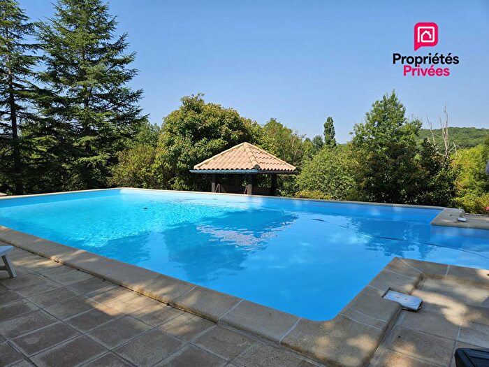 Maison à vendre - Penne-dAgenais - 6 pièces - 4 chambres