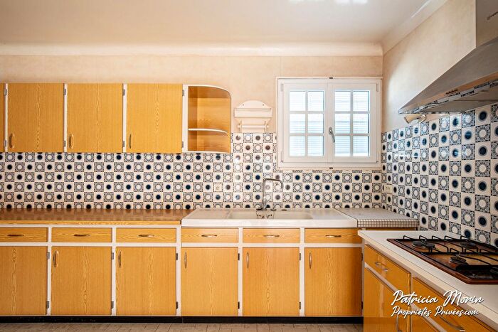 Dax, Saint-Pierre : Maison 9 pièces à vendre