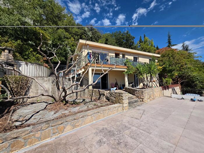 Le Teil : Maison 8 pièces à vendre