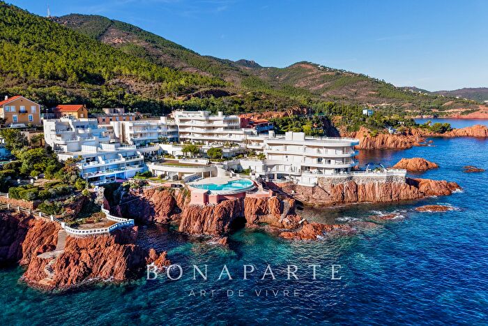 Appartement à vendre - Saint-Raphaël, Veyssières - 3 pièces - 3 chambres