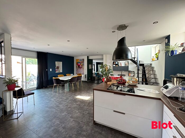 Maison 6 pièces à Guignen, à vendre