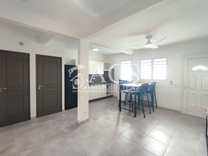 Appartement à louer - Rivière-Salée - 3 pièces - 2 chambres