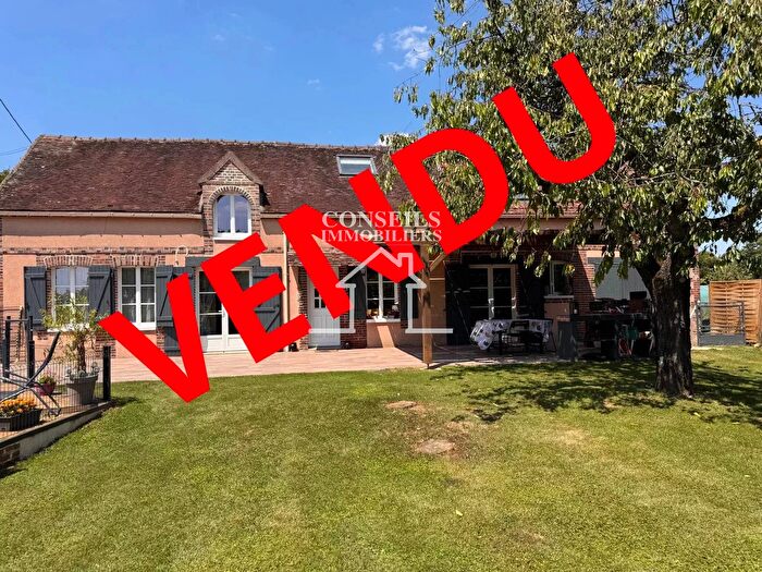 Maison à vendre - Villeneuve-sur-Yonne - 5 pièces - 3 chambres