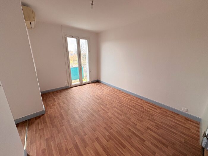 Appartement à louer - Albi, Le Lude, Bellevue - 2 pièces - 1 chambre